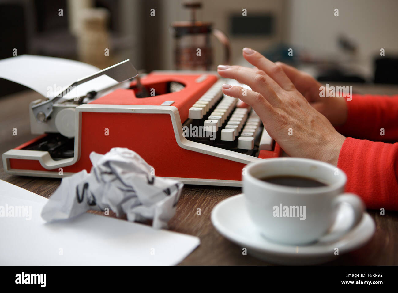 Side view of typewriter on desk Stock Photo - Alamy