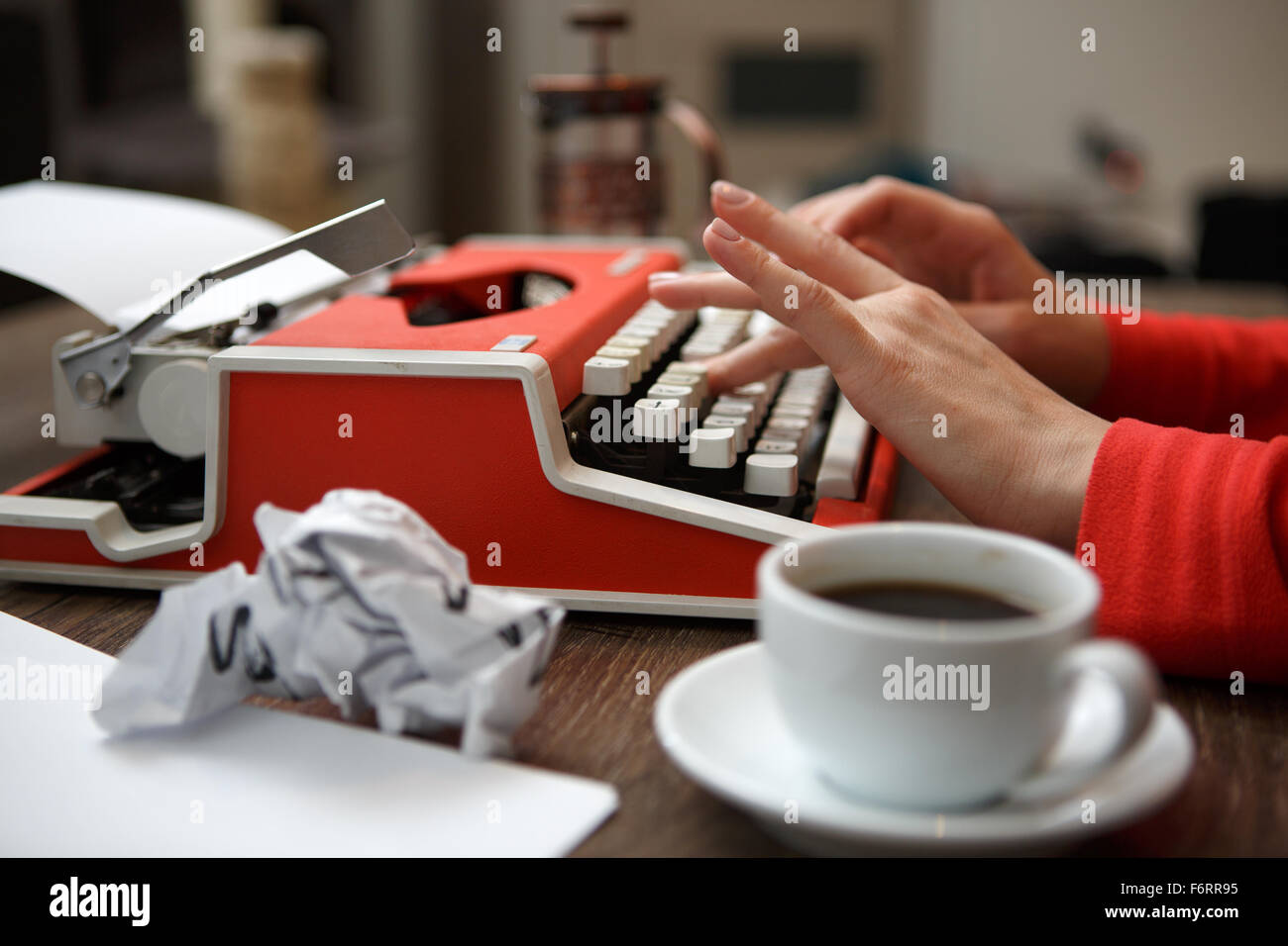 Side view of typewriter on desk Stock Photo - Alamy