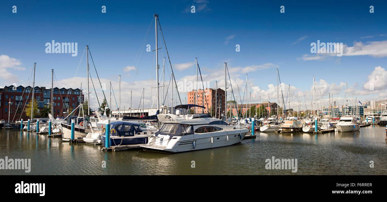 UK, England, Yorkshire, Hull, boats moored in the Marina, panoramic ...