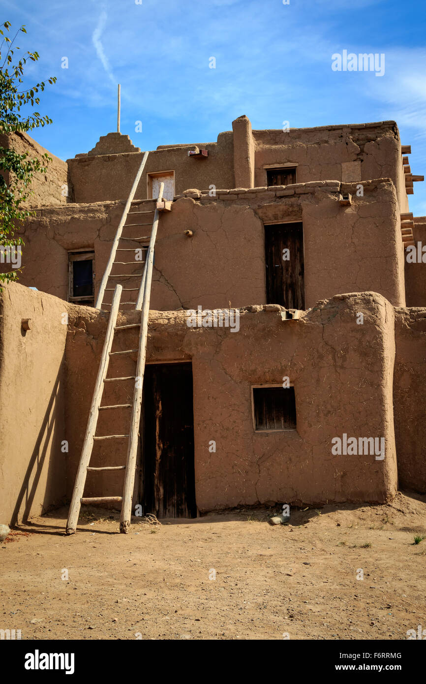 Native american pueblo hi-res stock photography and images - Alamy