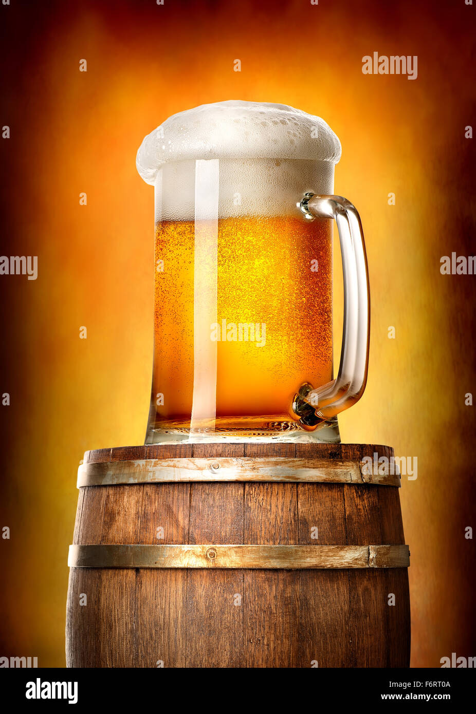 Beer cask hi-res stock photography and images - Alamy