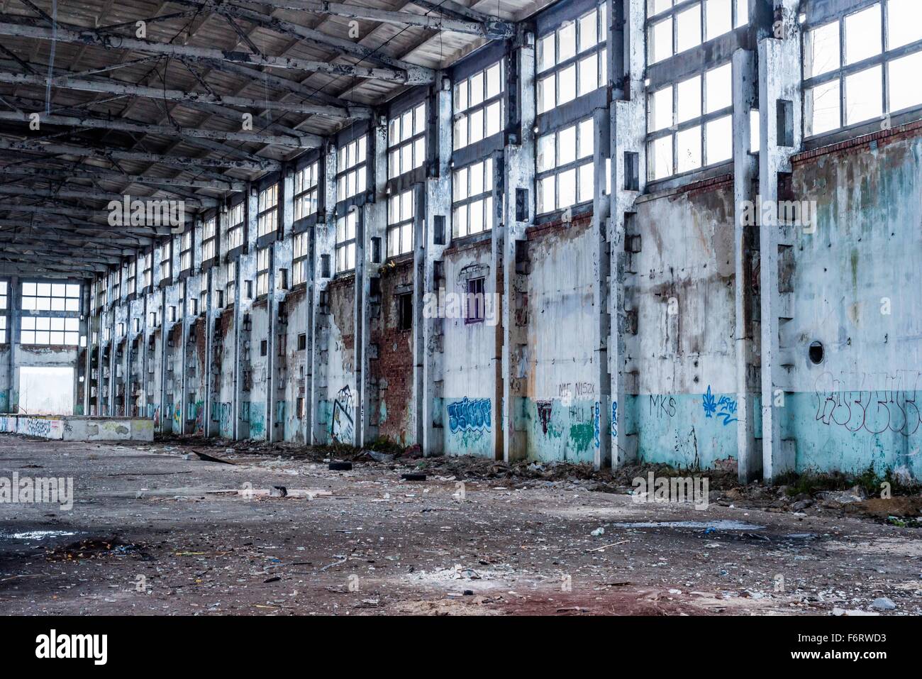 Destroyed Factory Building Stock Photos & Destroyed Factory Building ...