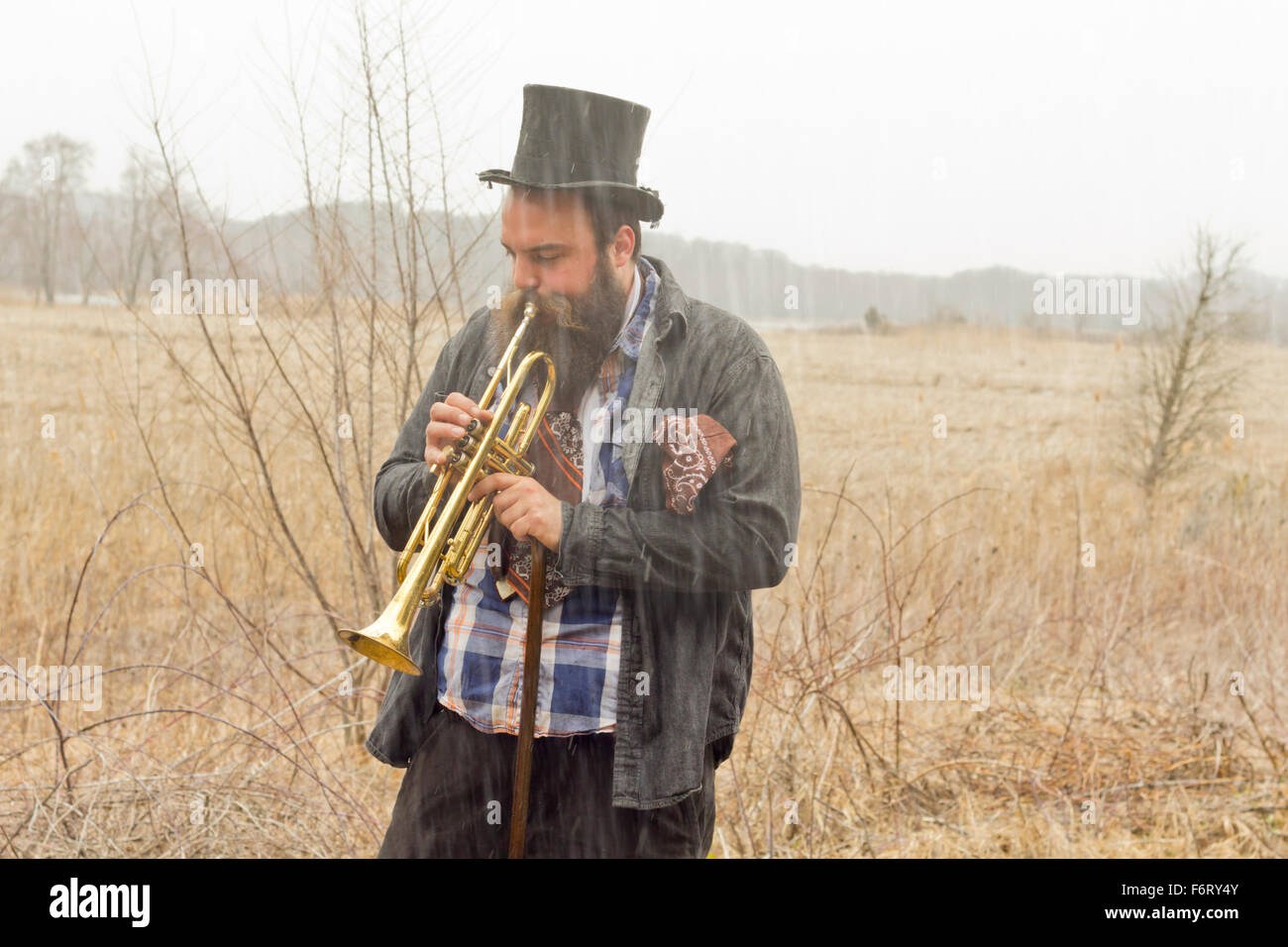 The vagabond gypsy hi-res stock photography and images - Alamy