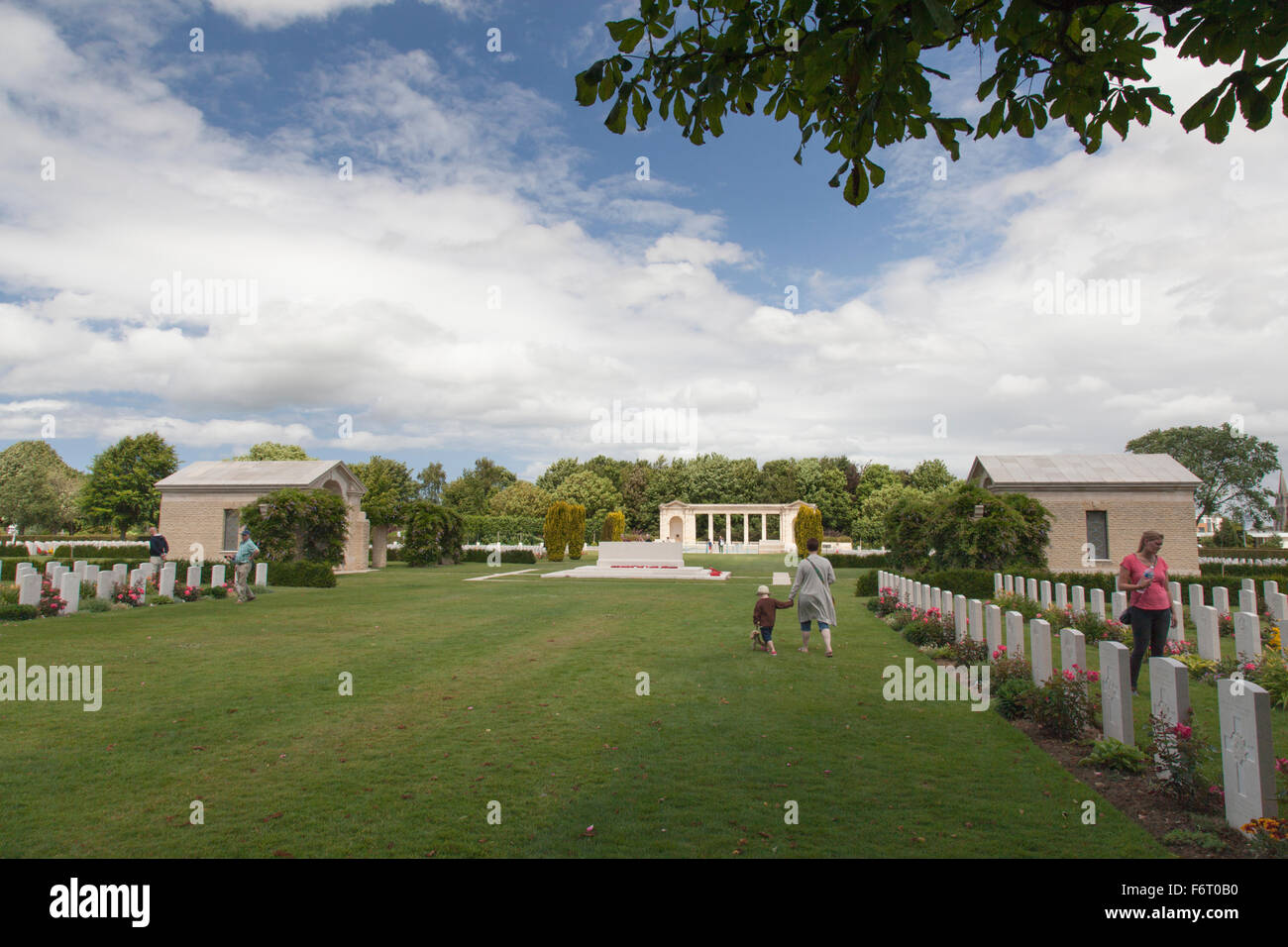 British graves commonwealth cemetery bayeux hi-res stock photography ...