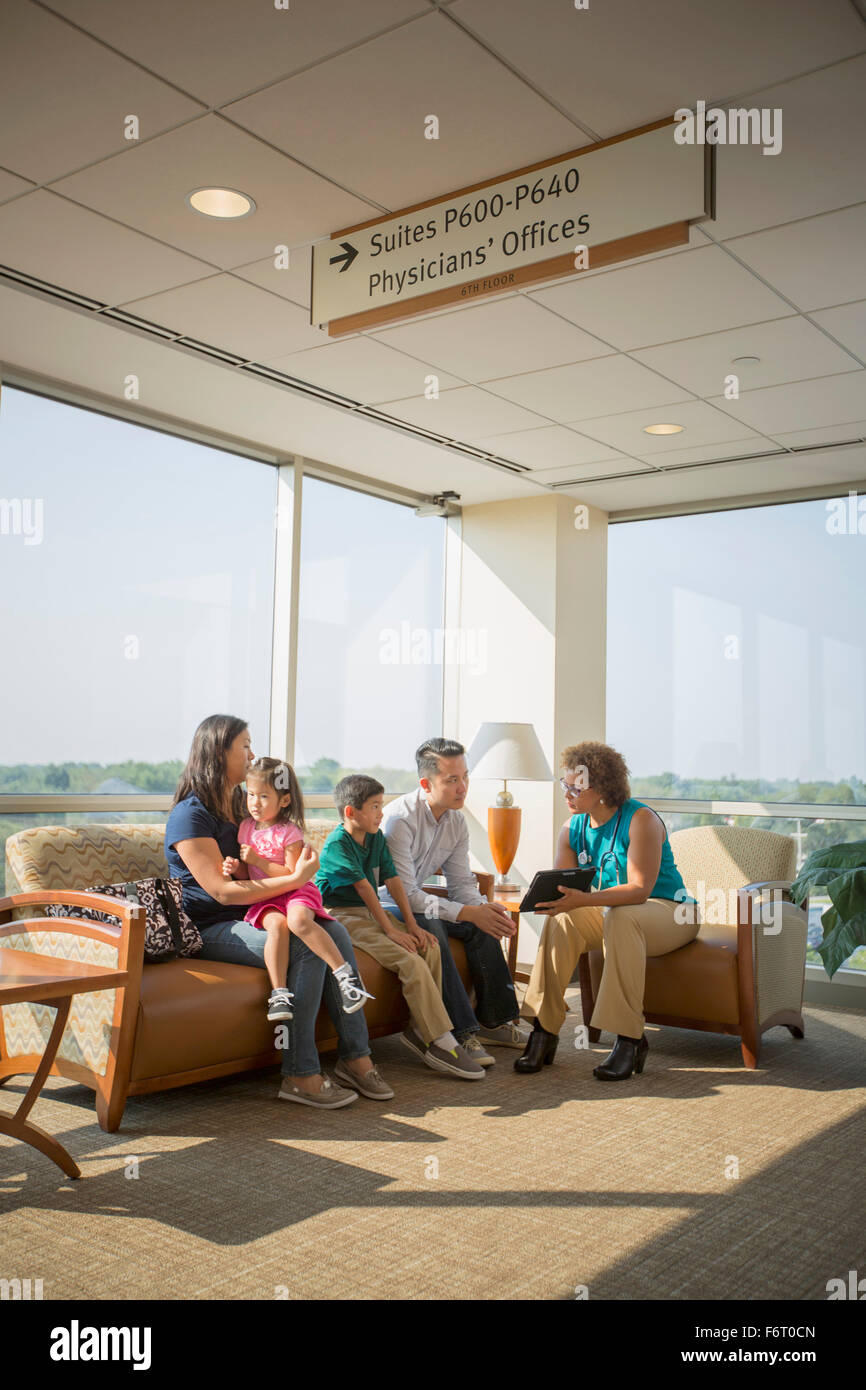 Hospital waiting room black people hi-res stock photography and images ...
