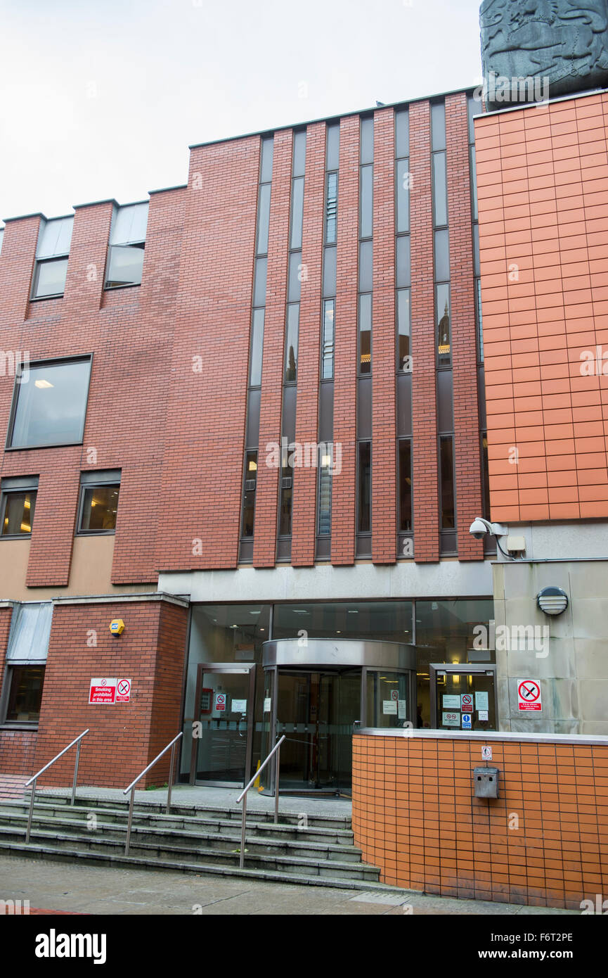 Leeds Crown Court Stock Photo - Alamy