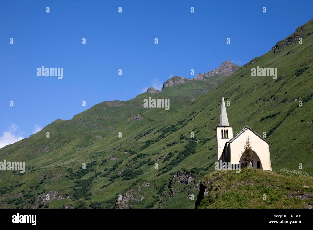 Hillside christian church hi-res stock photography and images - Alamy