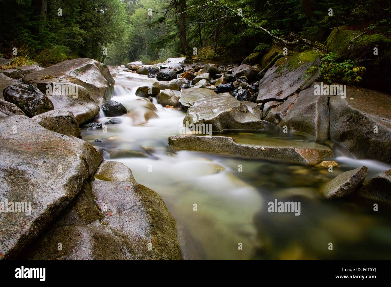 River flow hi-res stock photography and images - Alamy