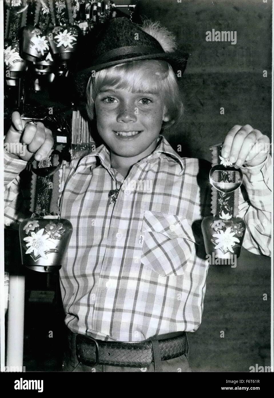 Jackie cooper 1979 hi-res stock photography and images - Alamy