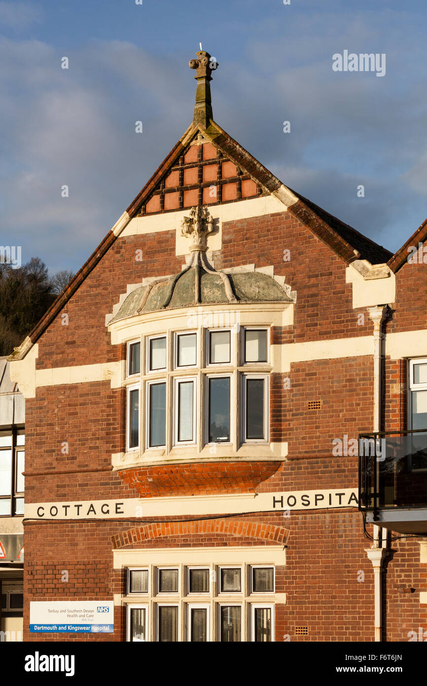 Cottage hospital hi-res stock photography and images - Alamy