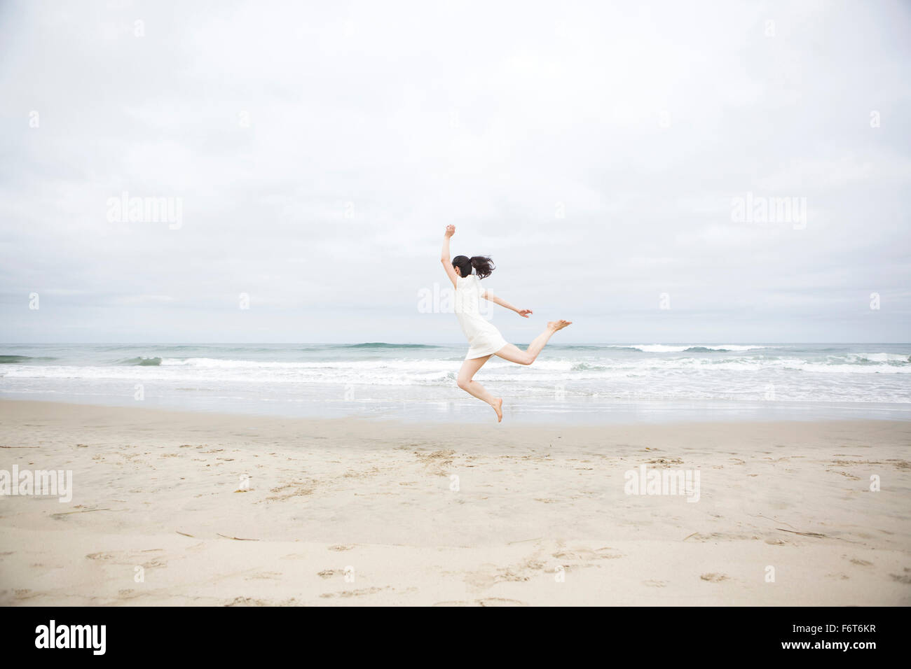 Jumping hi-res stock photography and images - Alamy