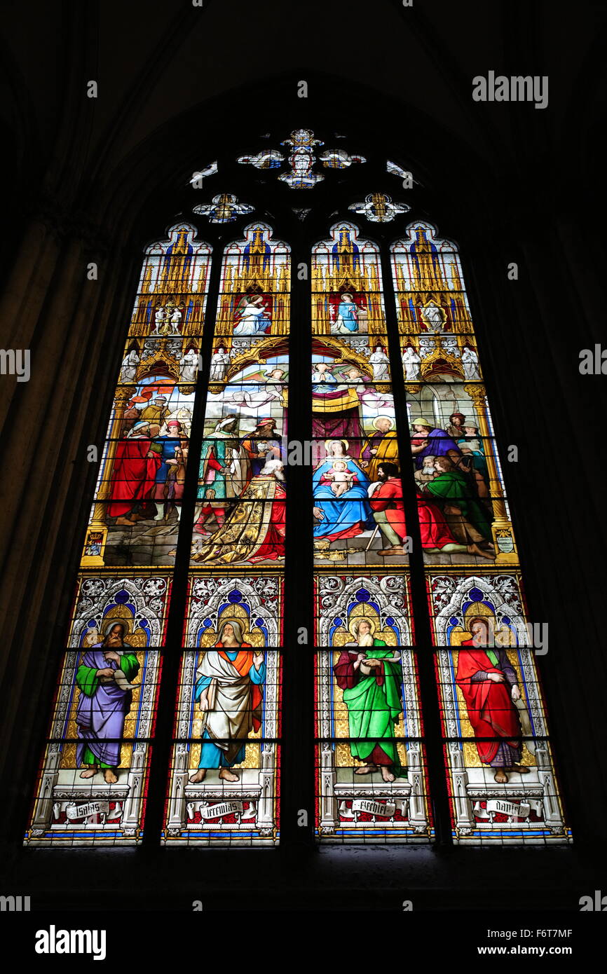 Cologne cathedral window hi-res stock photography and images - Alamy