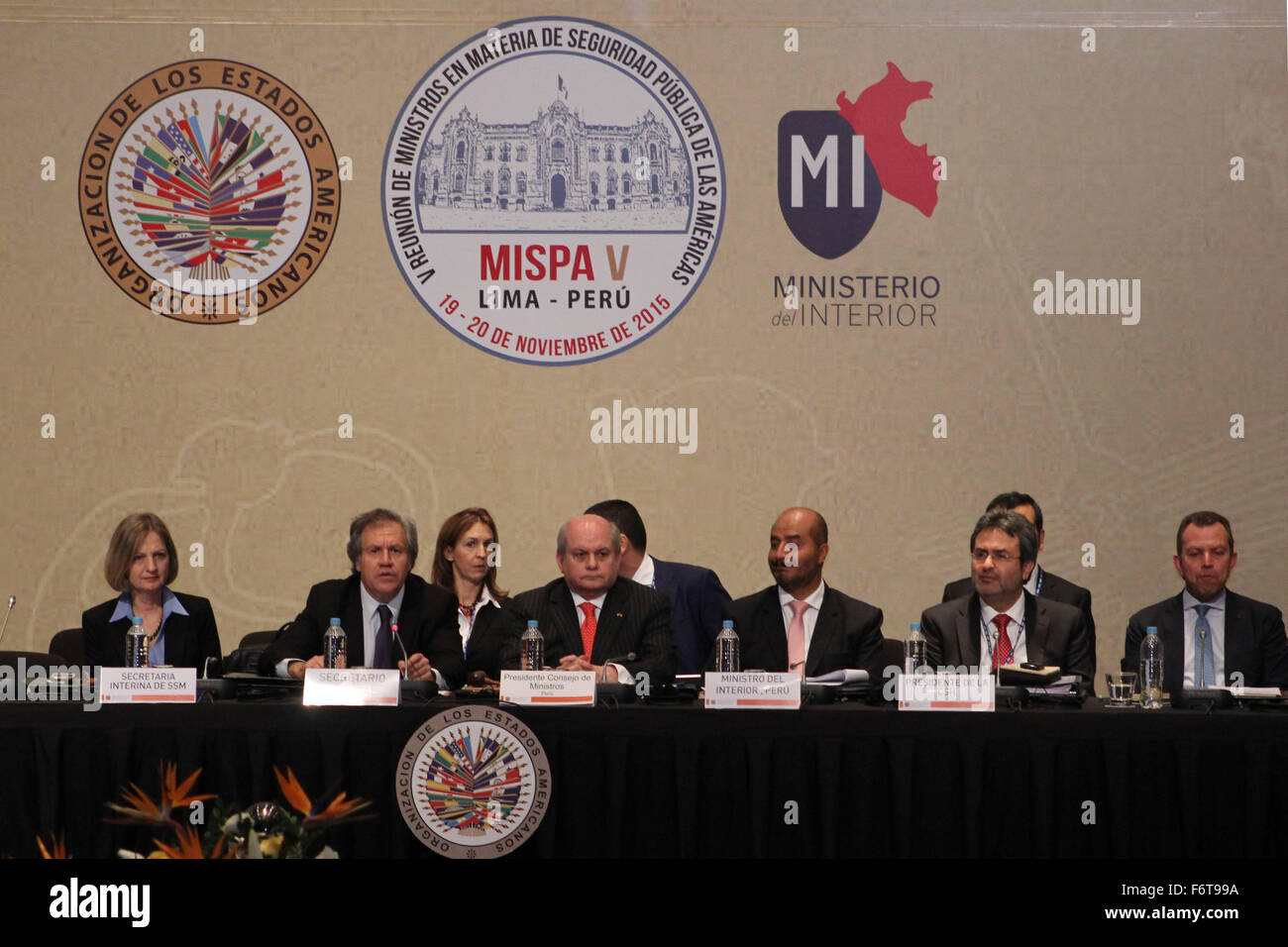Lima, Peru. 19th Nov, 2015. Secretary General of the Organization of ...