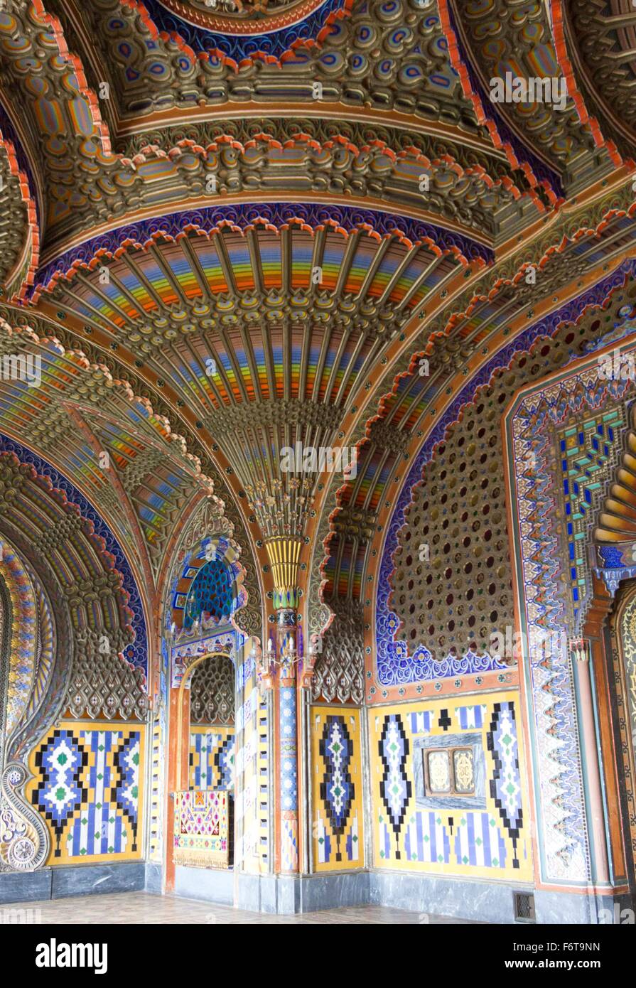 Greek polychrome architecture hi-res stock photography and images - Alamy