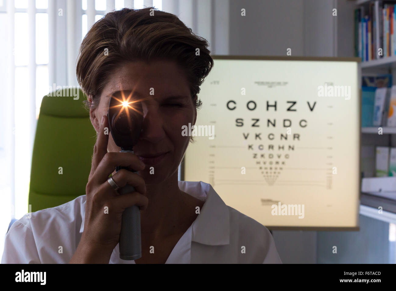 Ophthalmoscope High Resolution Stock Photography and Images - Alamy