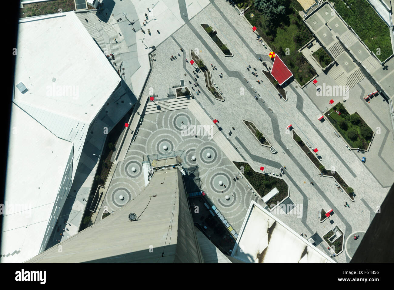 View through the glass bottom, CN Tower Stock Photo - Alamy