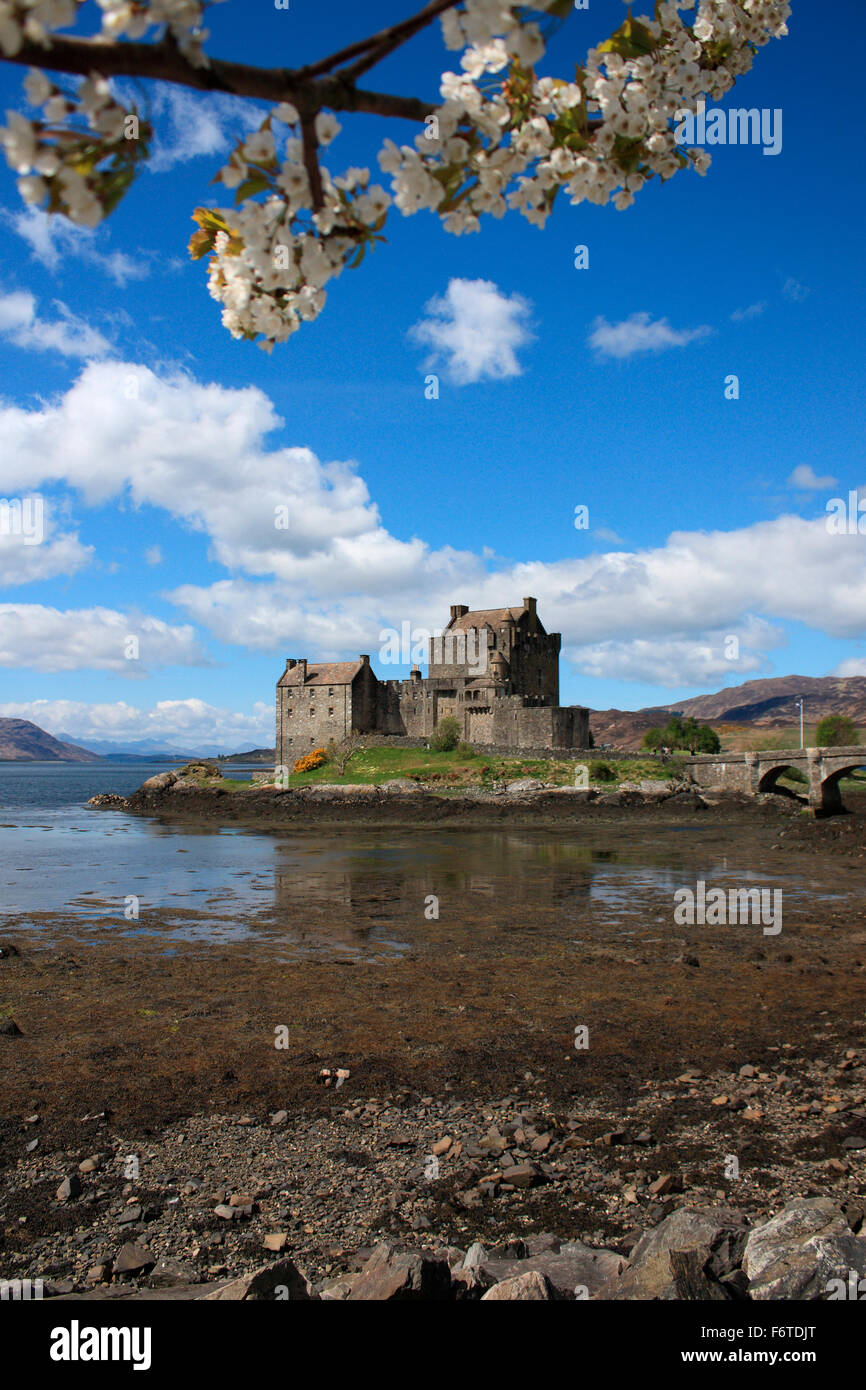 Scottish iconic castle hi-res stock photography and images - Alamy