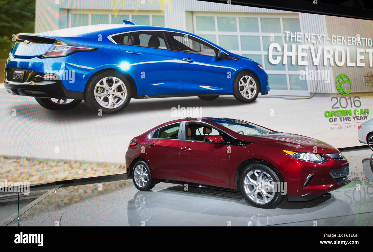 Car year award hi-res stock photography and images - Alamy
