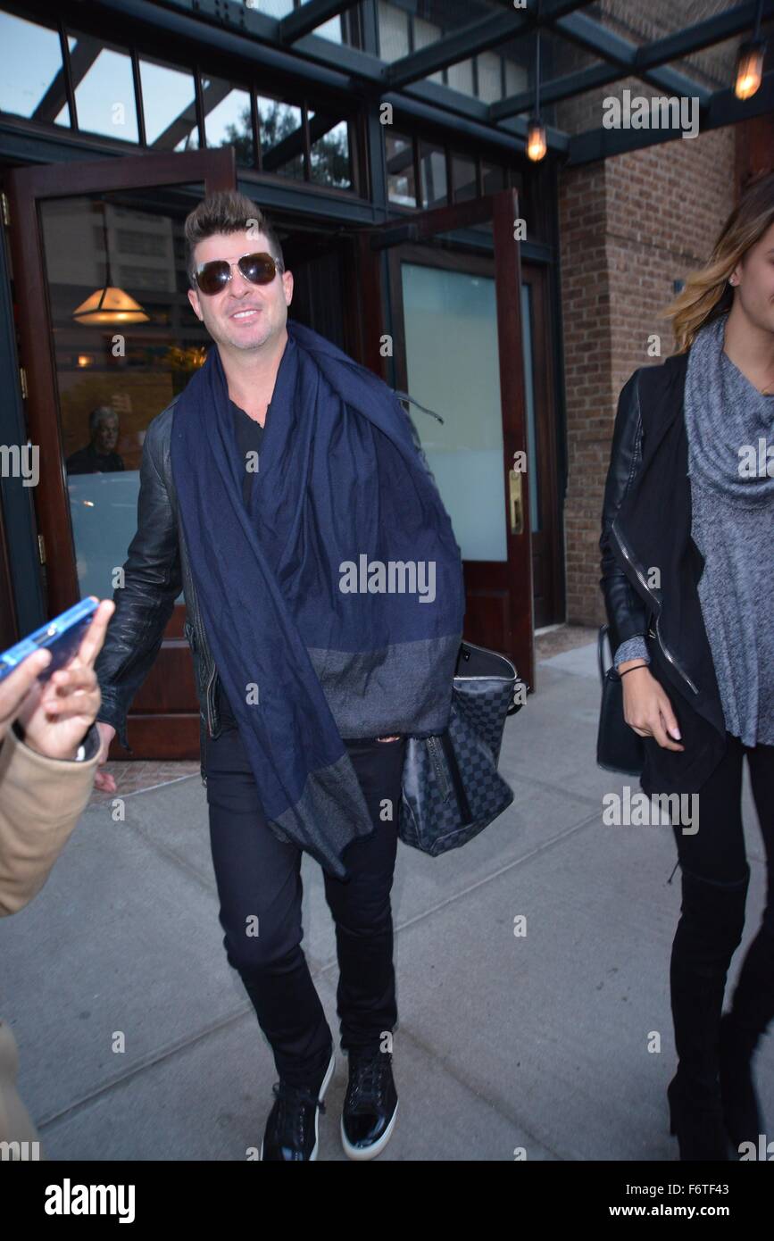 Robin Thicke leaving his hotel Featuring: Robin Thicke Where: Manhattan ...