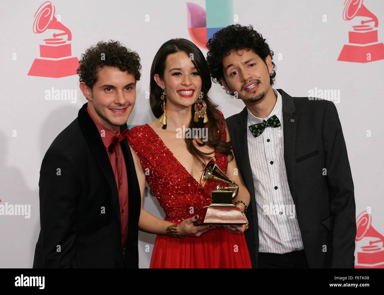 Las Vegas, NV, USA. 19th Nov, 2015. Monsieur Perine in the press room ...