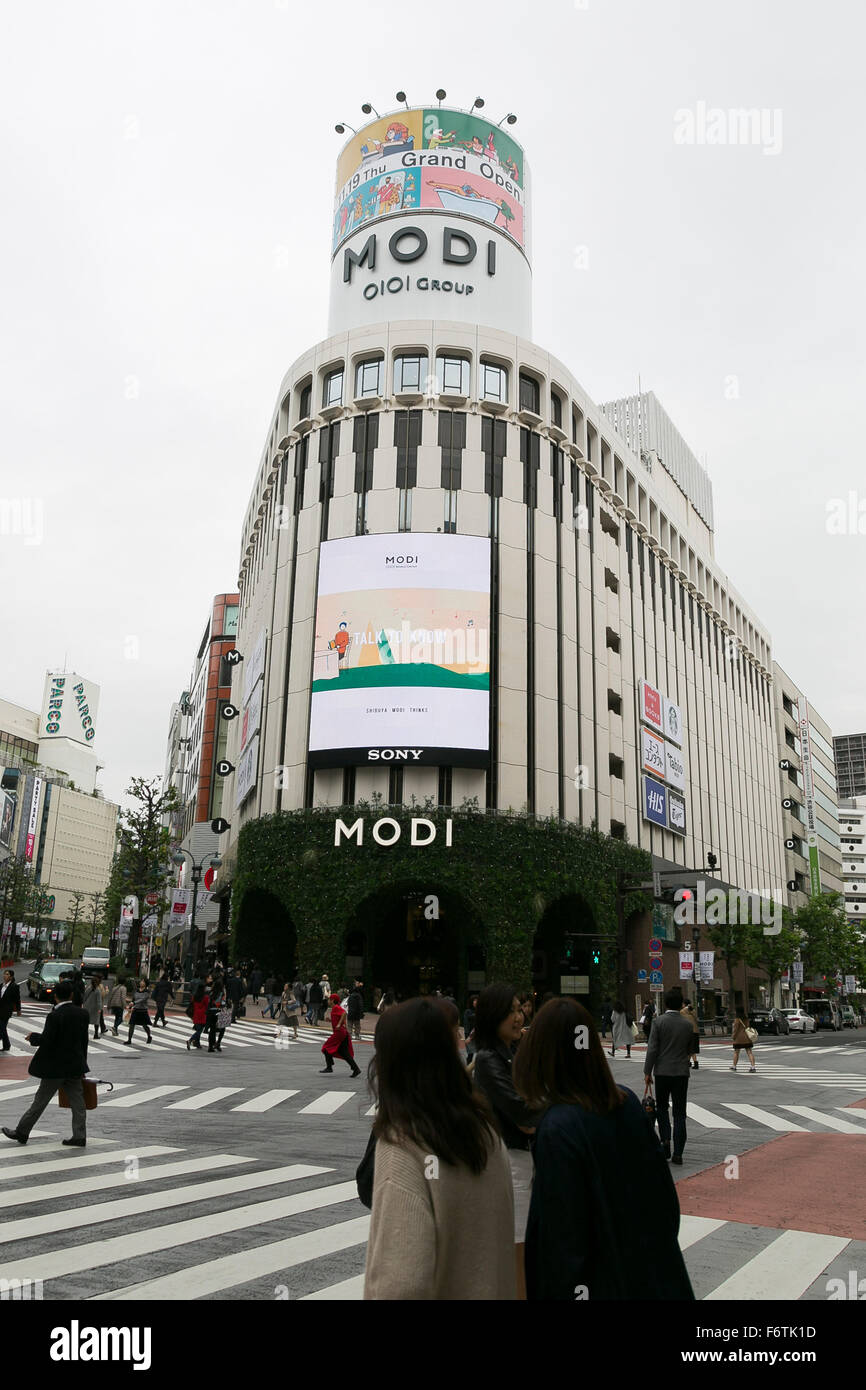 Pedestrians walk past the new department store ''Modi'' in the shopping ...