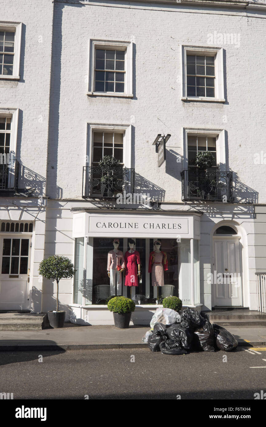 Shop windows in London Stock Photo - Alamy