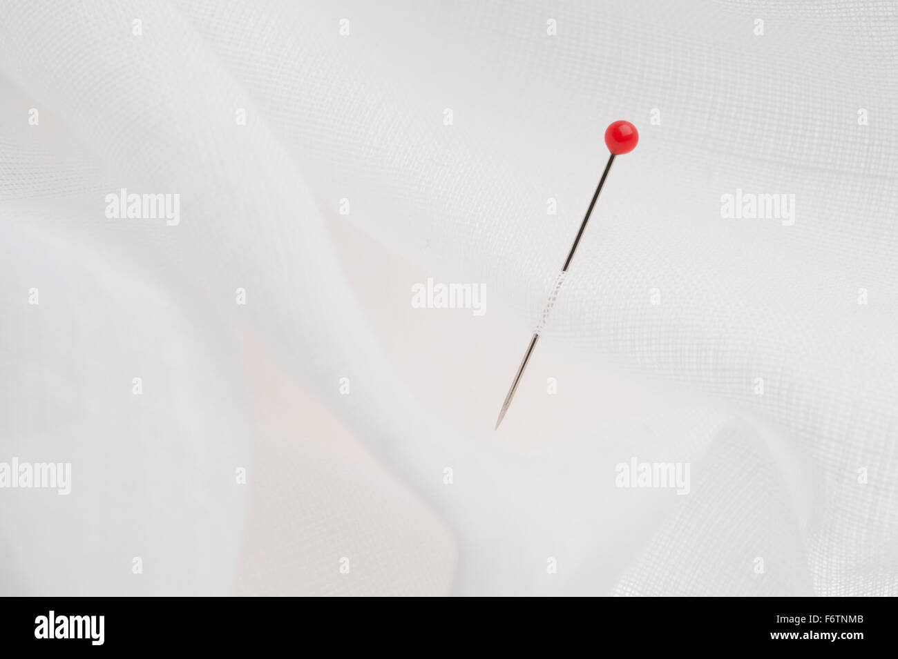 Pin cloth hi-res stock photography and images - Alamy