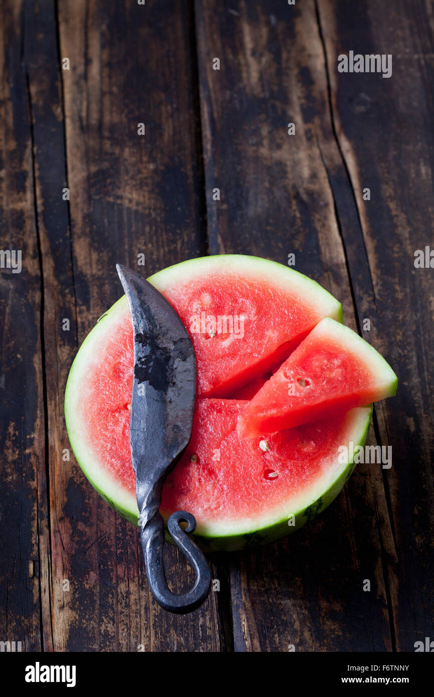 Half life size hi-res stock photography and images - Alamy