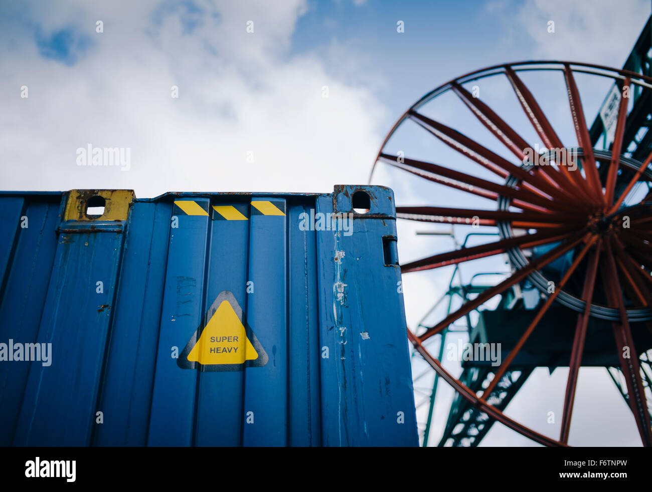 Container with writing super heavy Stock Photo - Alamy
