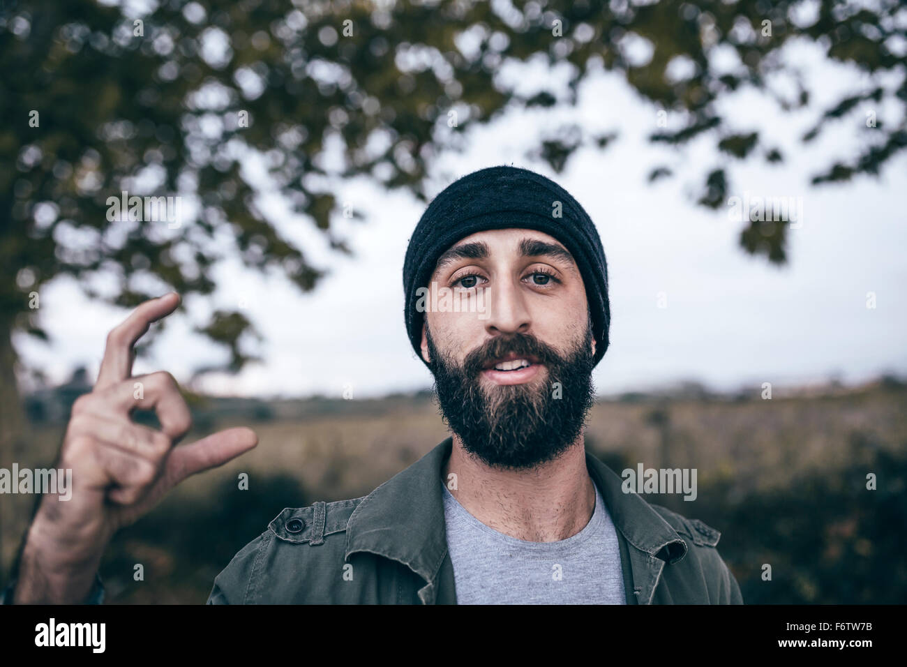 Portrait of bearded young man Stock Photo - Alamy