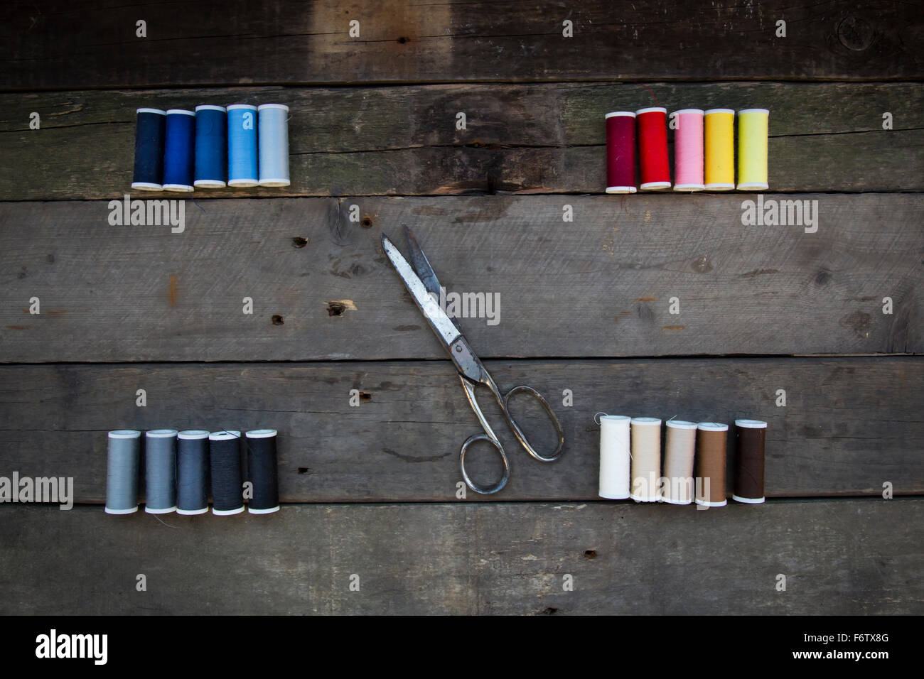 Cotton reels scissors hi-res stock photography and images - Alamy