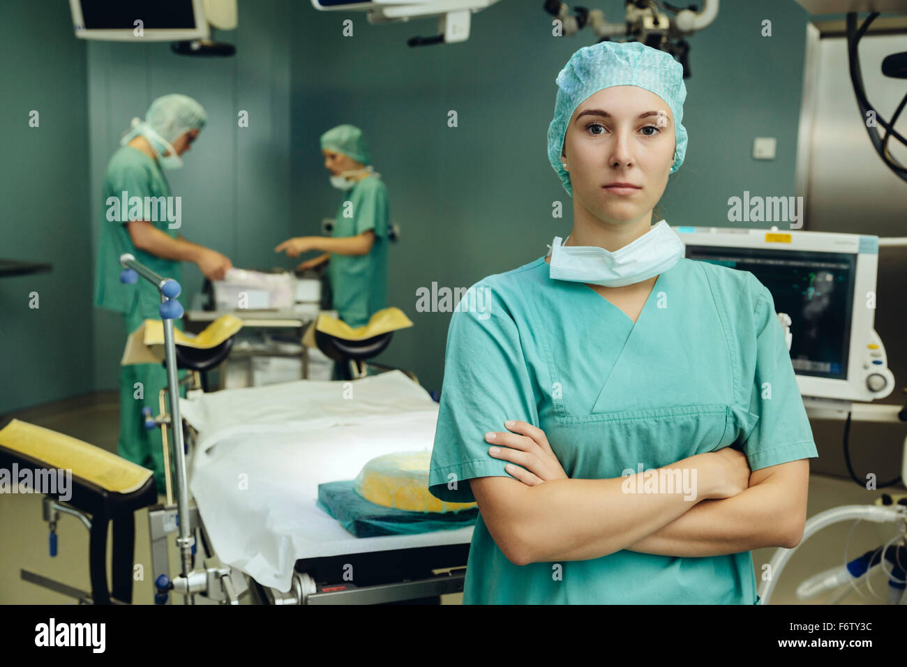 Portrait of operating room nurse in surgery room Stock Photo - Alamy