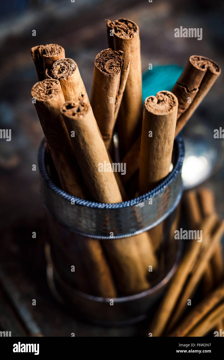 Cinnamon scent hi-res stock photography and images - Alamy