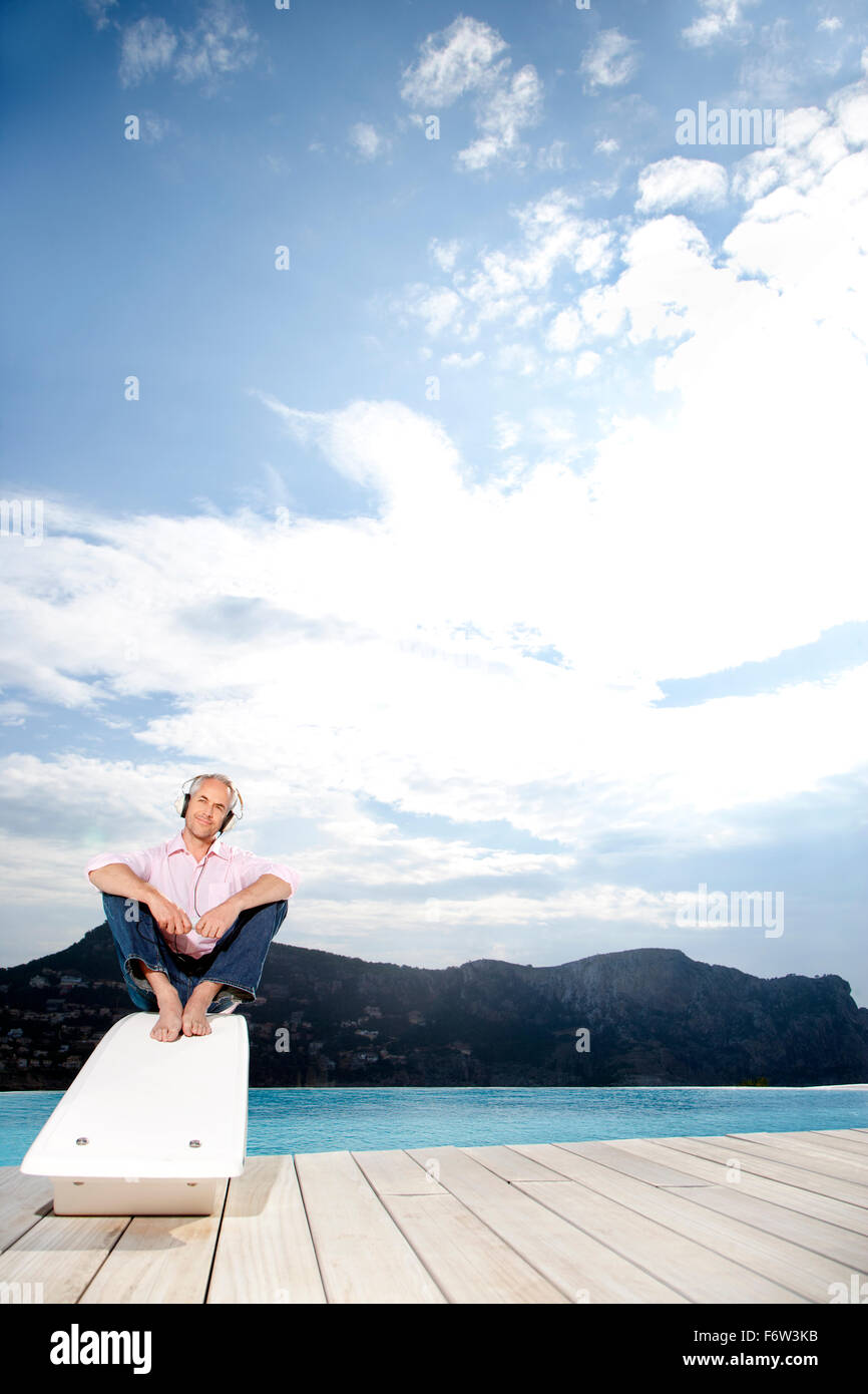 Springboard pool hi-res stock photography and images - Alamy