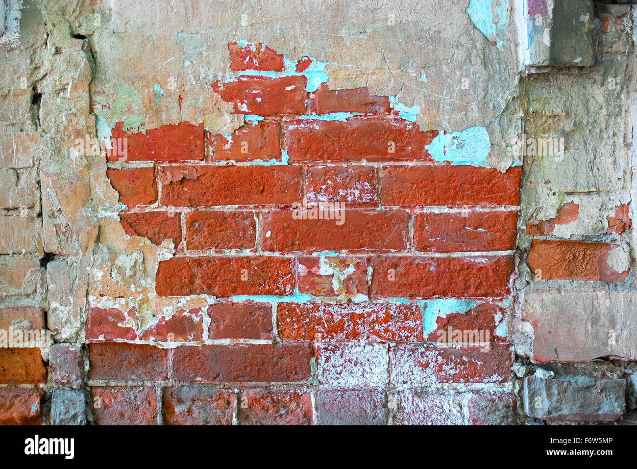 Half brick half concrete wall hi-res stock photography and images - Alamy