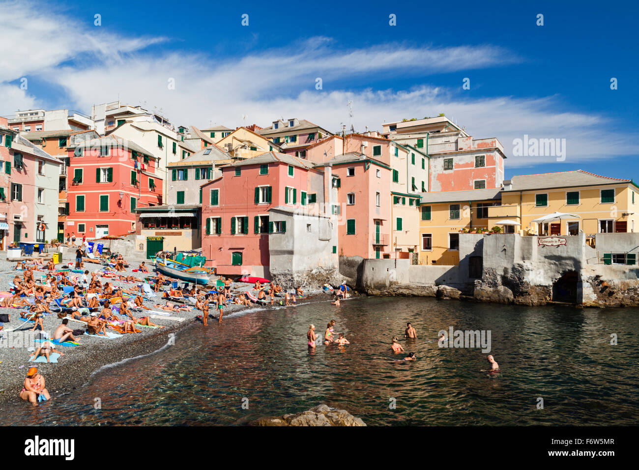 Boccadasse hi-res stock photography and images - Alamy