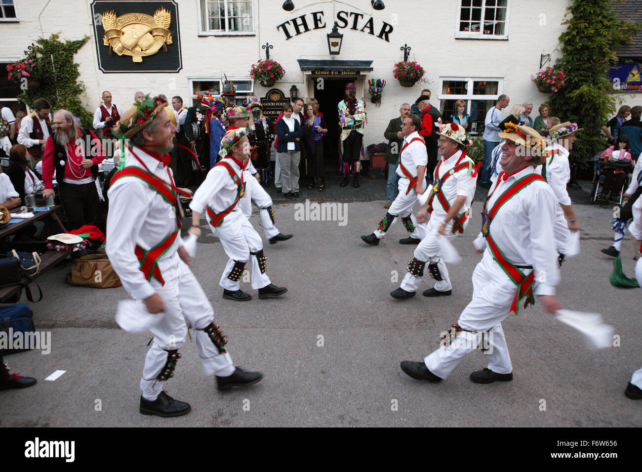 Morris dancers handkerchief bells hi-res stock photography and images ...