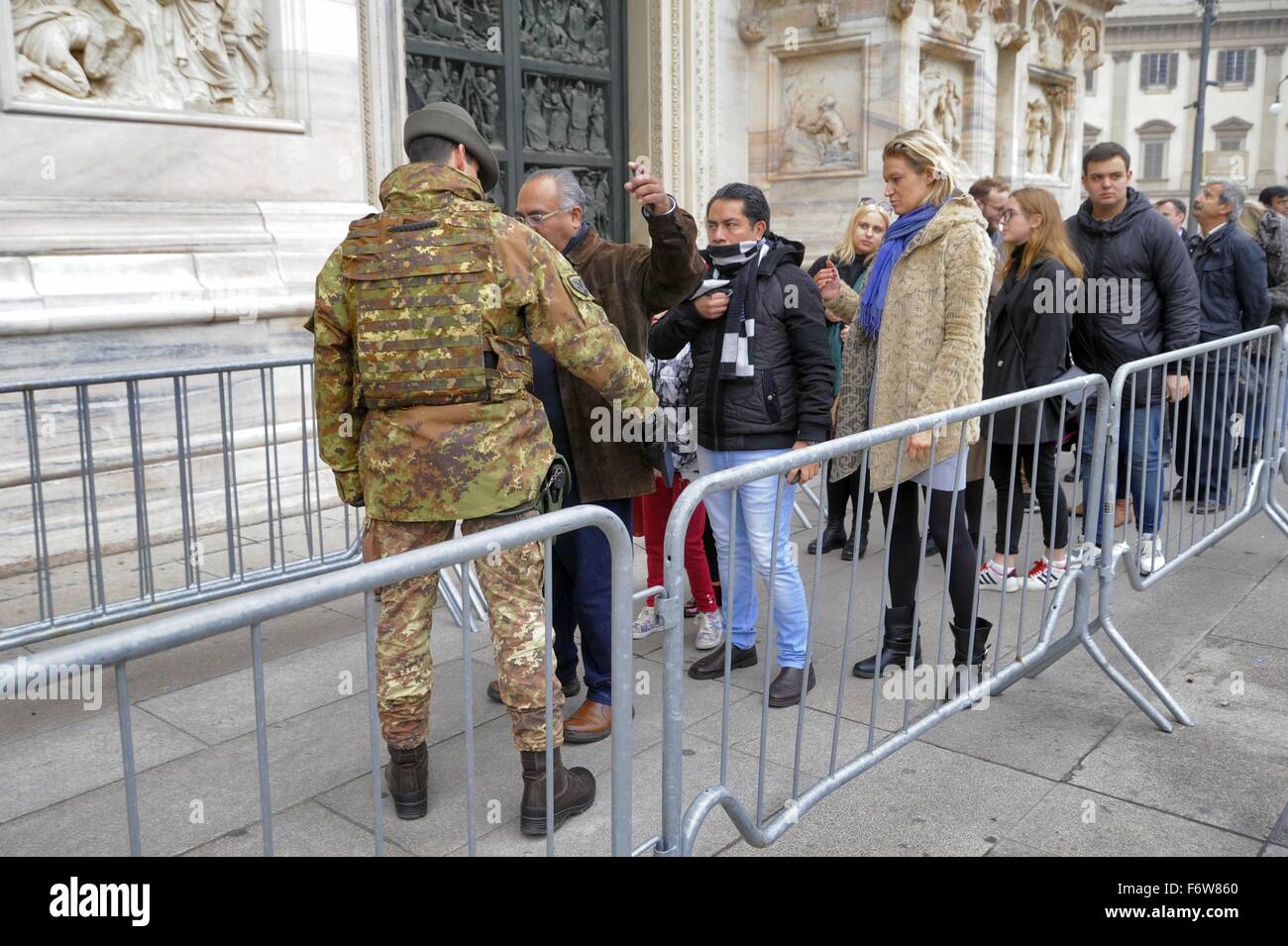 Milan, Italy. 19th November, 2015. The army in anti-terrorism security ...