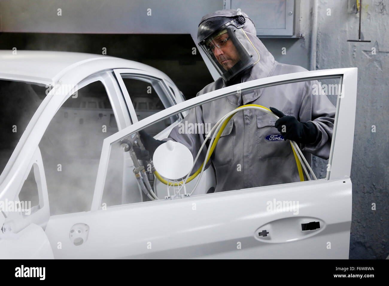 Automobile Assembly Line Paint High Resolution Stock Photography and ...
