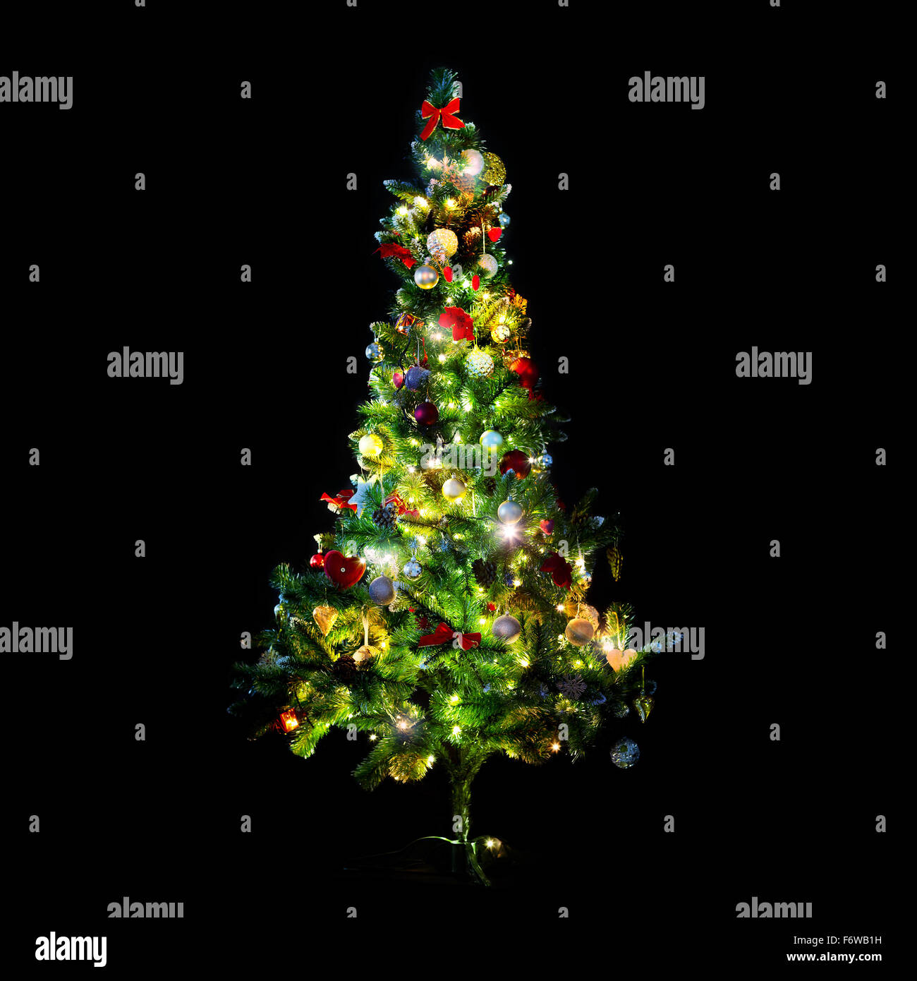 beautiful decorated and illuminated christmas tree Stock Photo - Alamy