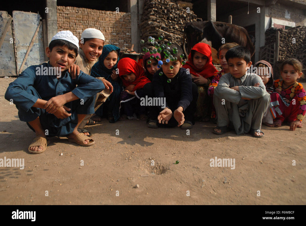 Peshawar. 20th Nov, 2015. Pakistani children play in northwest Pakistan ...