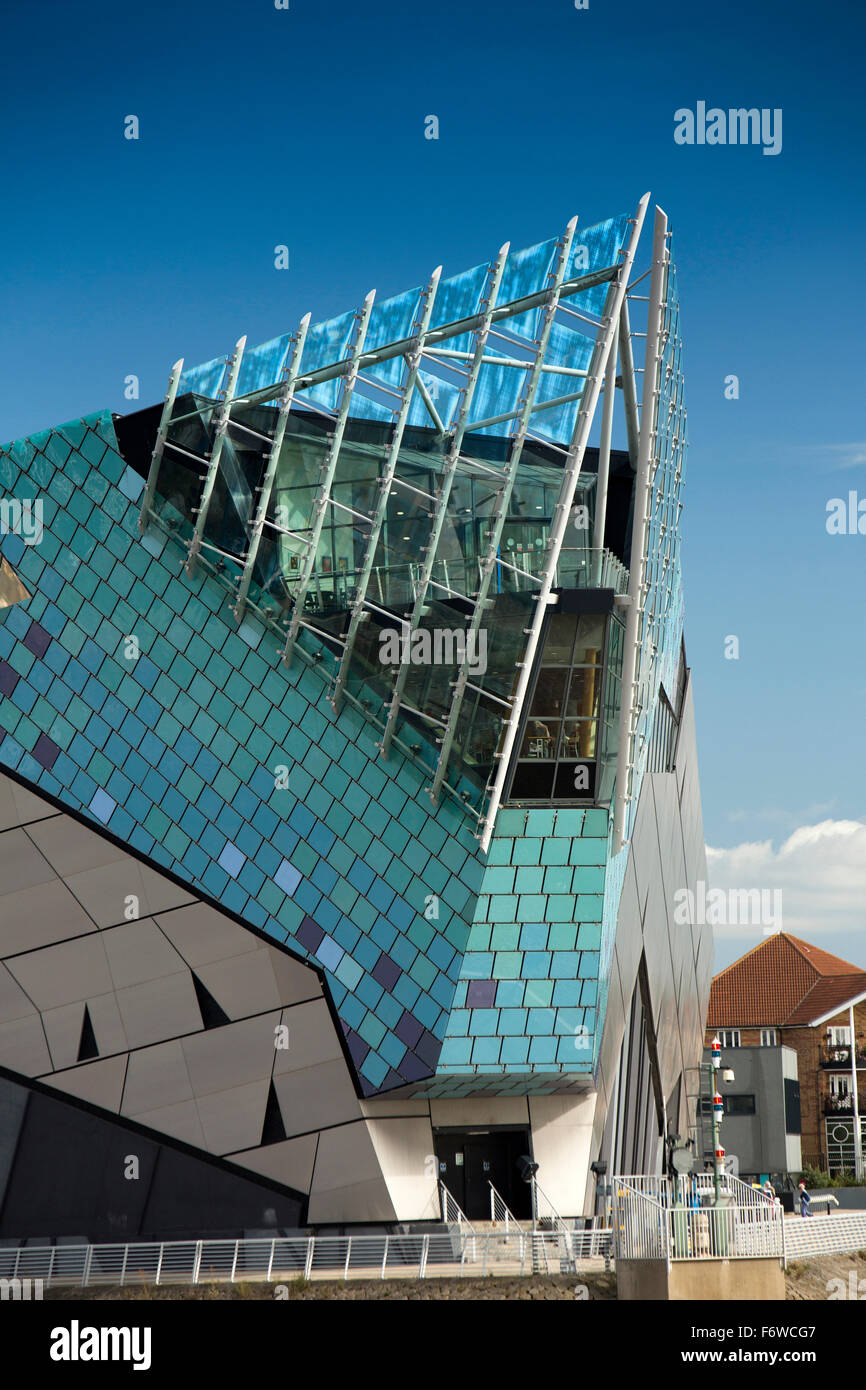 UK, England, Yorkshire, Hull, The Deep marine aquarium at confluence of ...