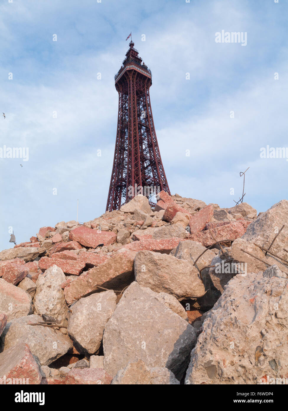 Blackpool tower world building hi-res stock photography and images - Alamy