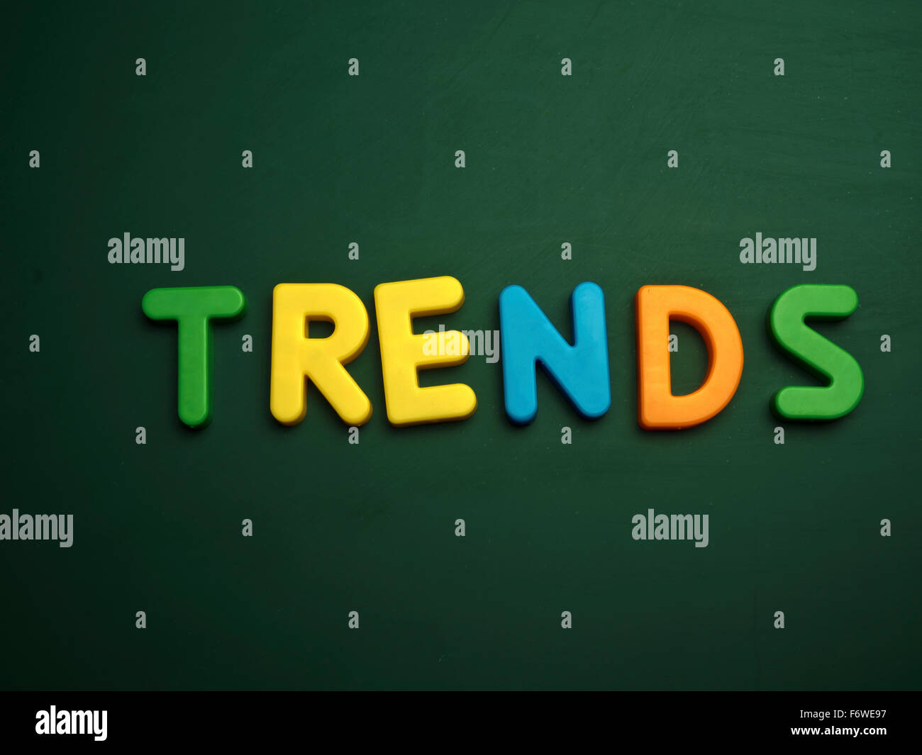 Typography trends hi-res stock photography and images - Alamy