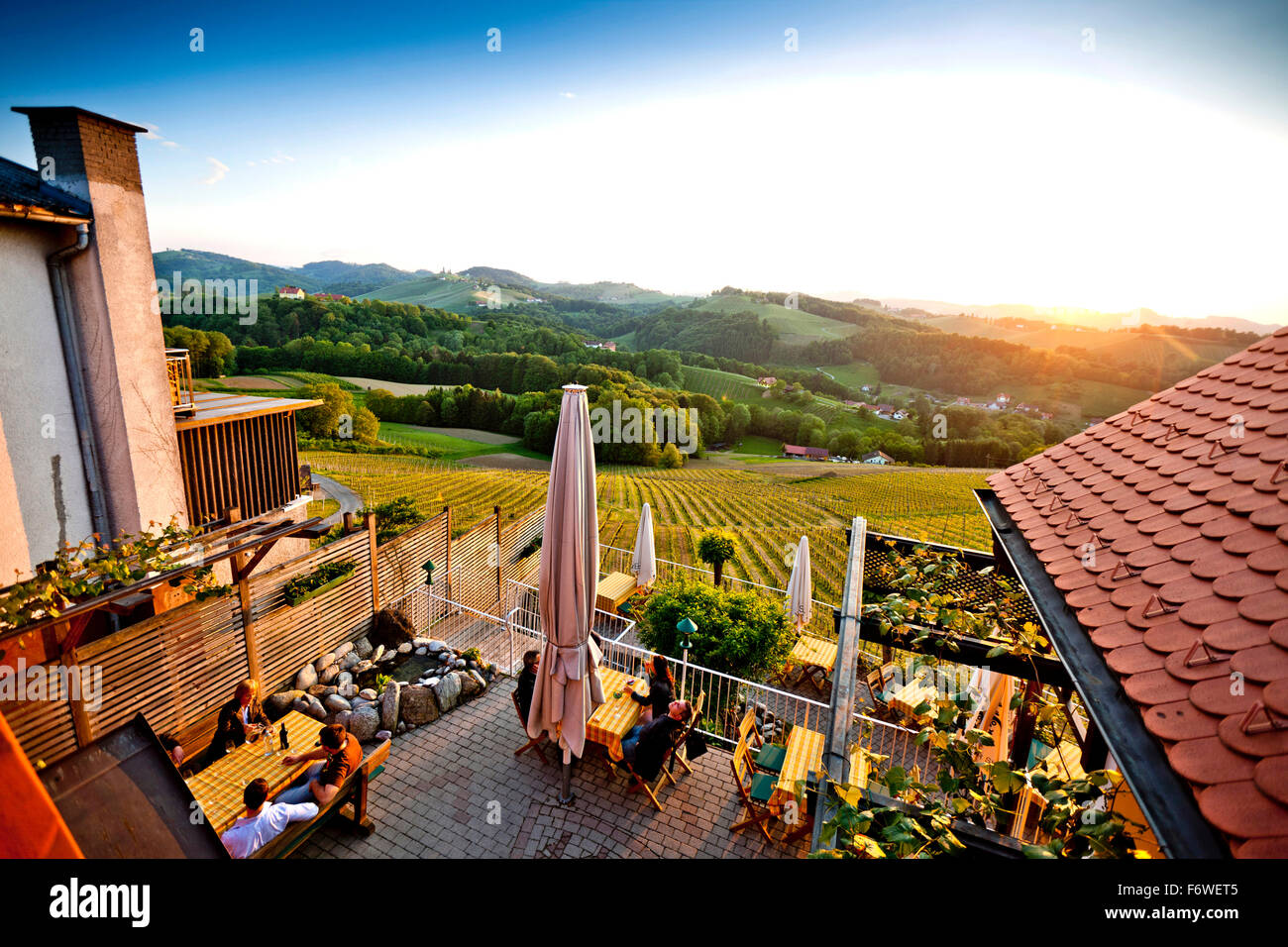 People on a terrace bar hi-res stock photography and images - Alamy