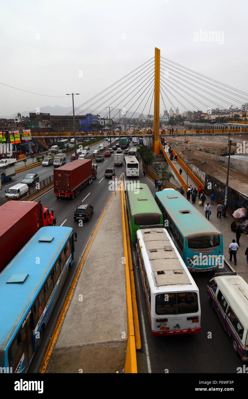 Lima public transport hi-res stock photography and images - Alamy