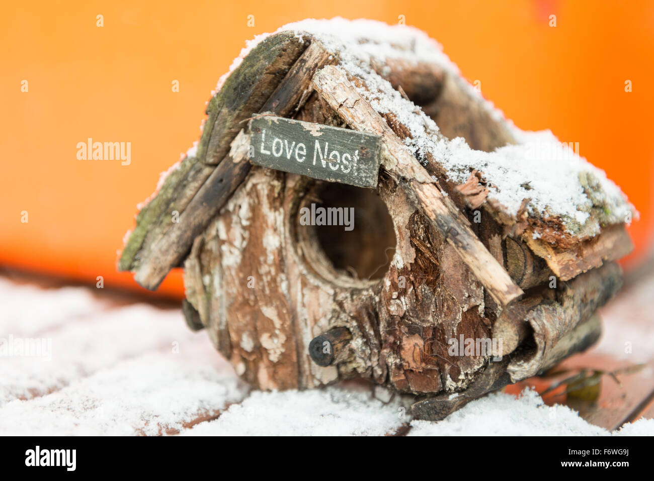 Love nest hi-res stock photography and images - Alamy