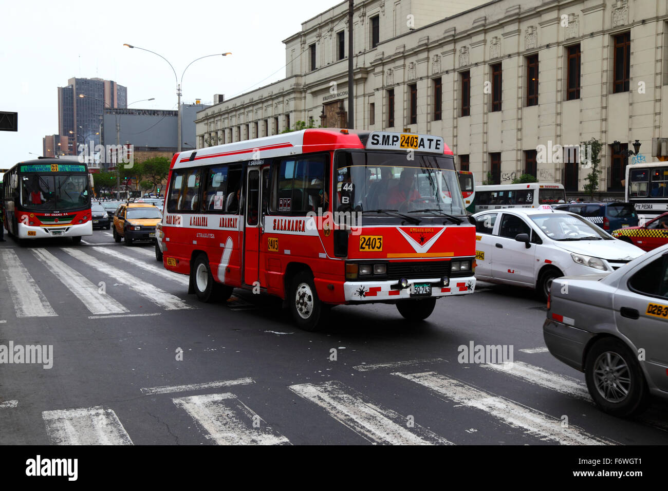 Lima public transport hi-res stock photography and images - Alamy