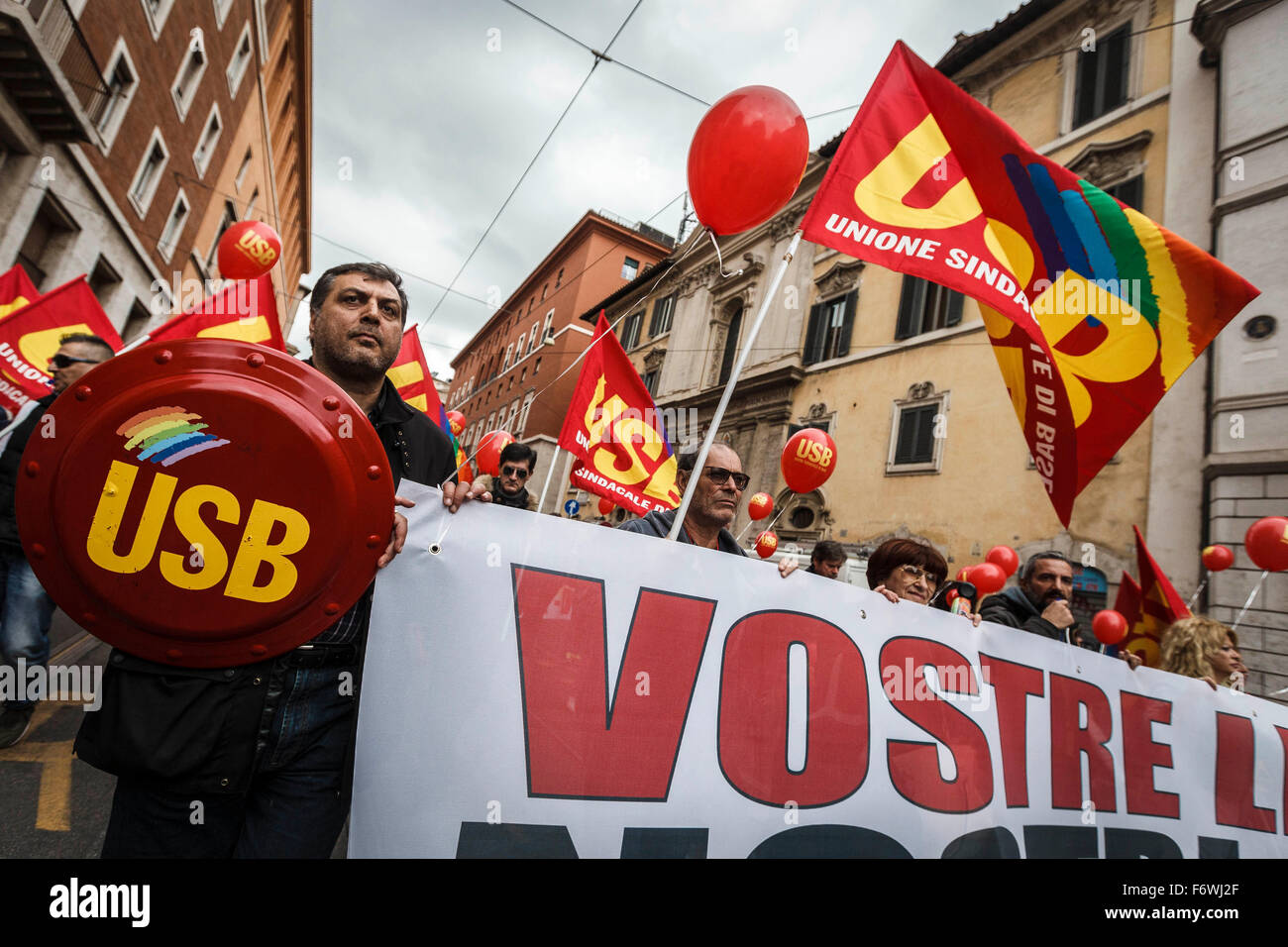 General strike italy job hi-res stock photography and images - Alamy