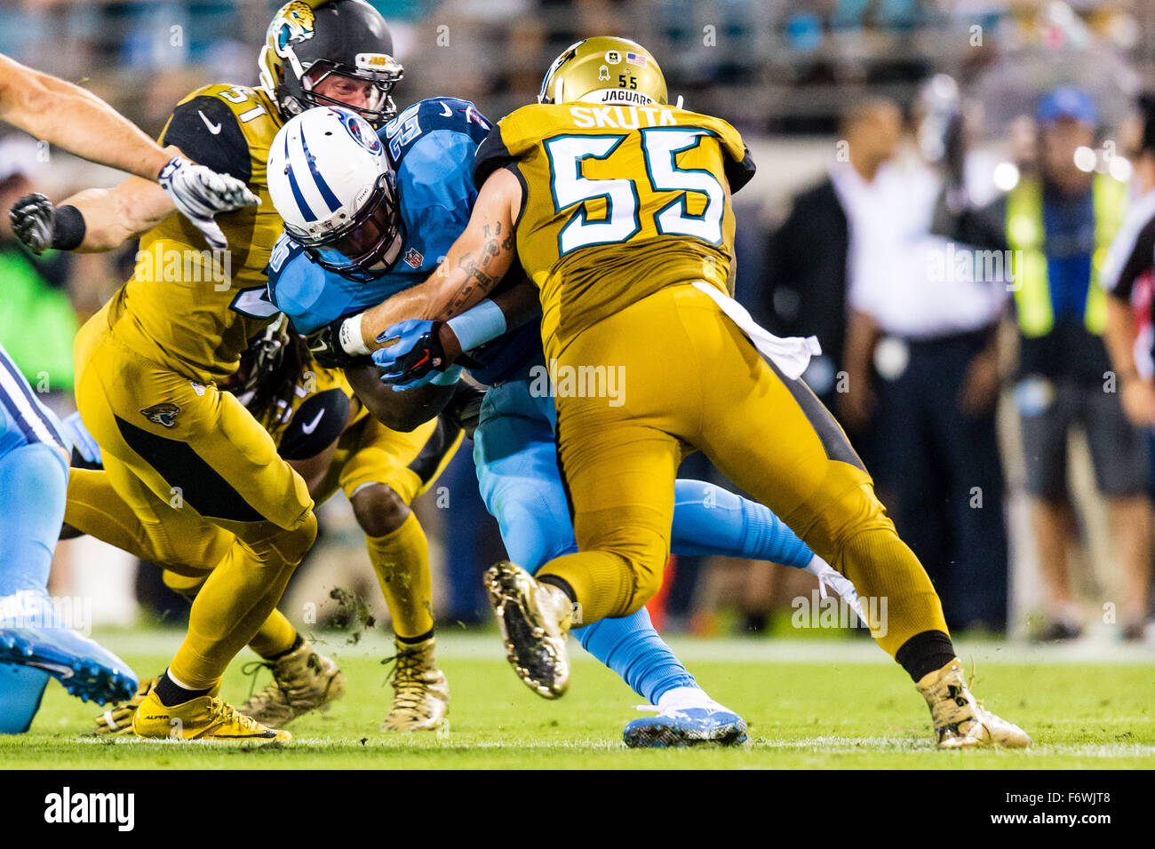 November 19, 2015: Jacksonville Jaguars outside linebacker Dan Skuta ...